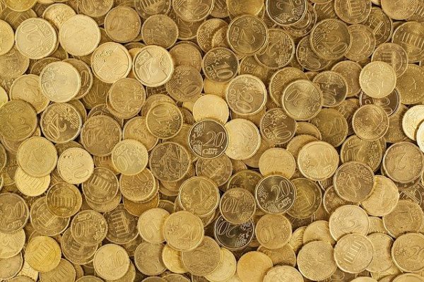 Atraer dinero con azúcar: Los mejores rituales para atraerlo rápidamente